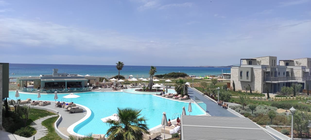 "Pool" Portes Lithos Luxury Resort (Nea Potidea) • HolidayCheck ...