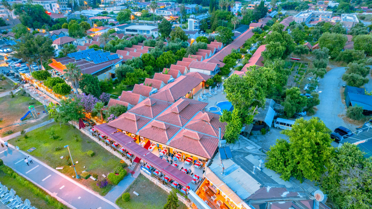 "Außenansicht" Özlem Garden Hotel (Side) • HolidayCheck (Türkische ...