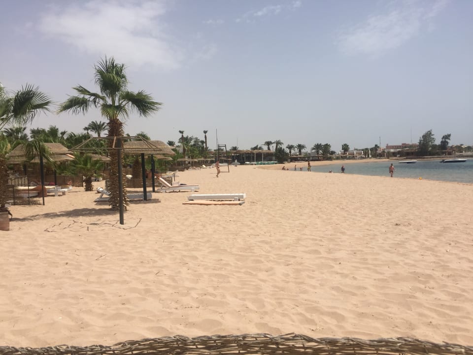 "Strand" Lotus Bay Beach Resort (Abu Soma) • HolidayCheck (Hurghada ...