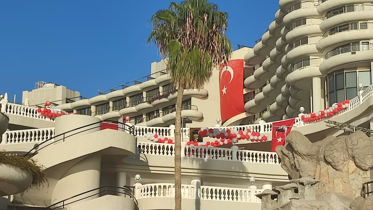 Bild "Außenansicht" zu Sunrise Queen Luxury Hotel in Side - Kumköy