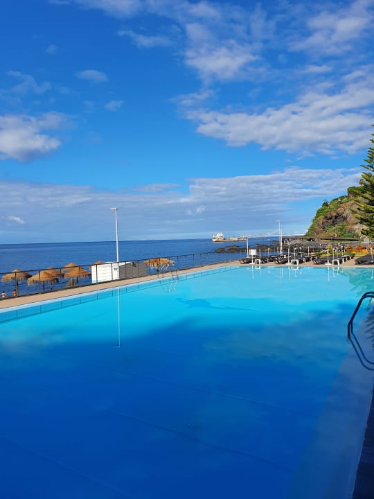 "Pool" Hotel Orca Praia (Funchal) • HolidayCheck (Madeira | Portugal)
