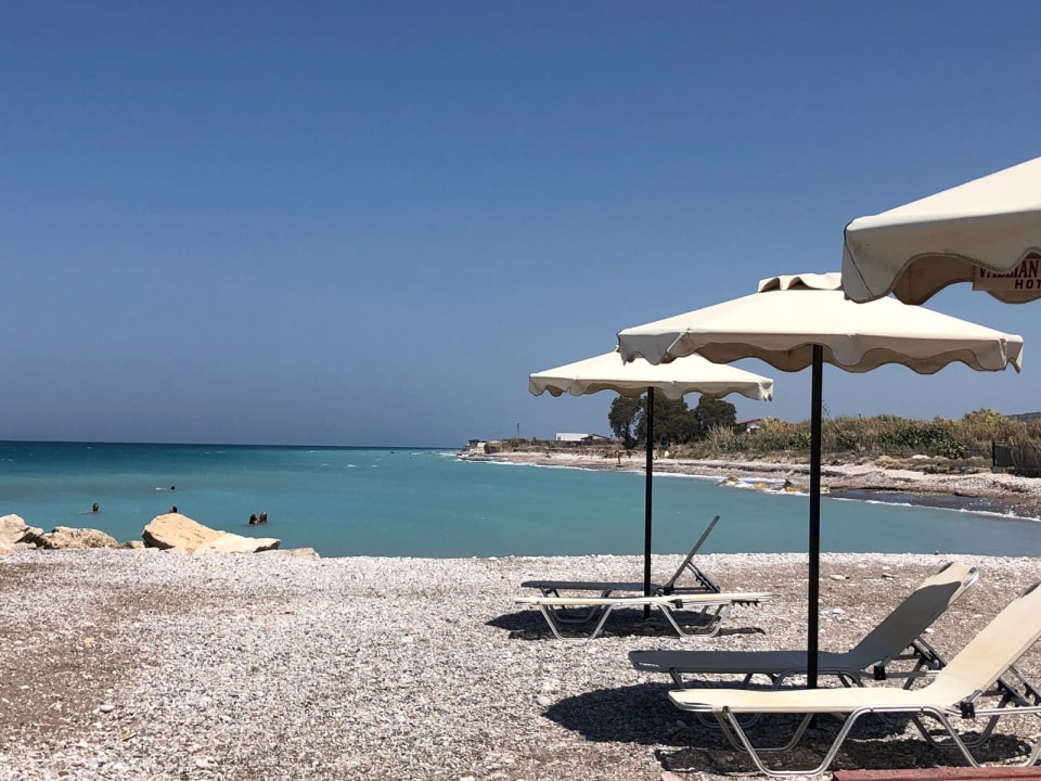 "Man findet immer einen Pl..." Vallian Village Hotel (Paradeisi ...