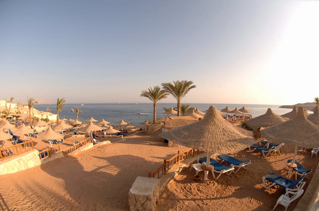 "Strand" DoubleTree by Hilton Sharm El Sheikh - Sharks Bay Resort ...