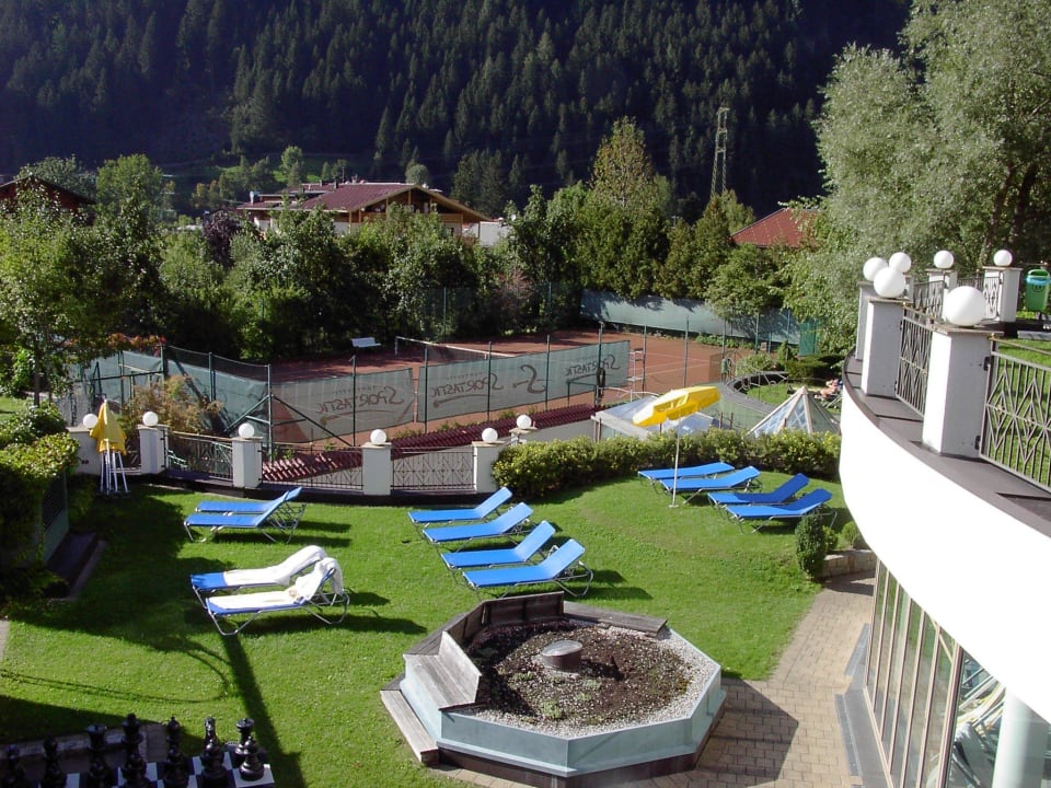 "Liegewiese" Strass - Sport&Spa Hotel (Mayrhofen) • HolidayCheck (Tirol ...