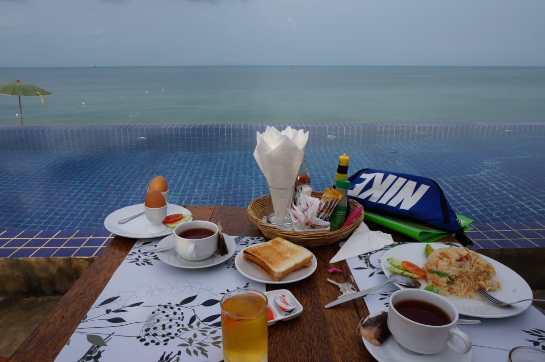 "Breakfast by the pool :)" Hotel Lipa Bay Resort (Lipa Noi Beach ...