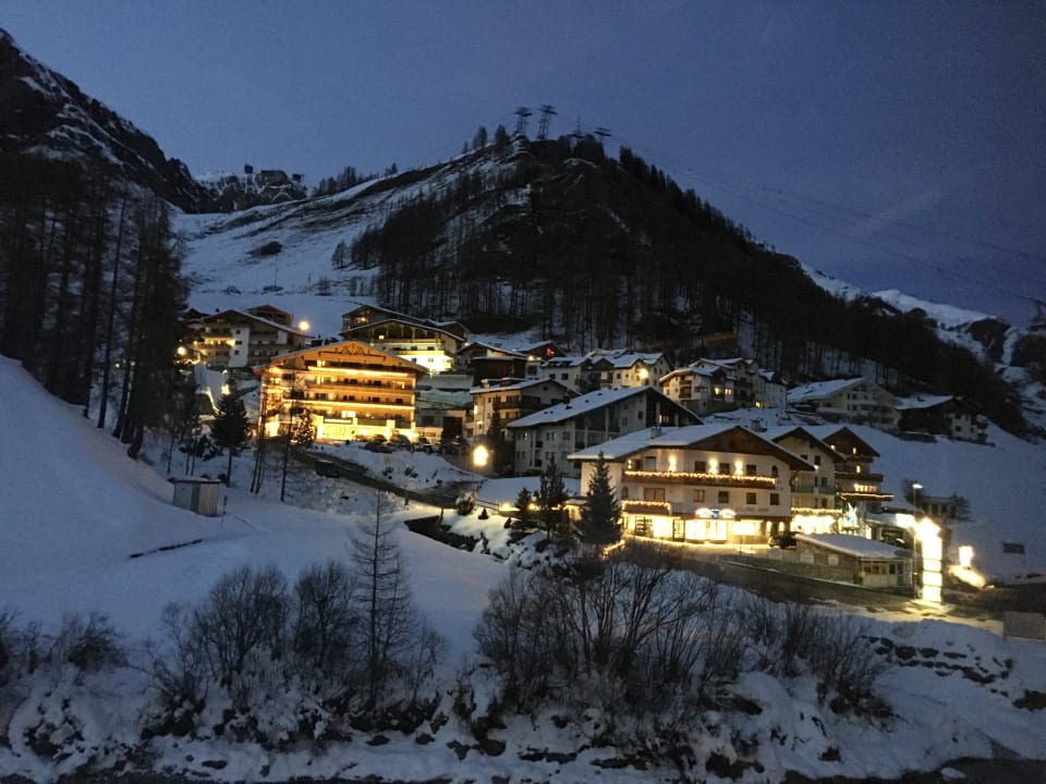 "Ausblick" Hotel Astoria Samnaun (Samnaun) • HolidayCheck (Kanton ...