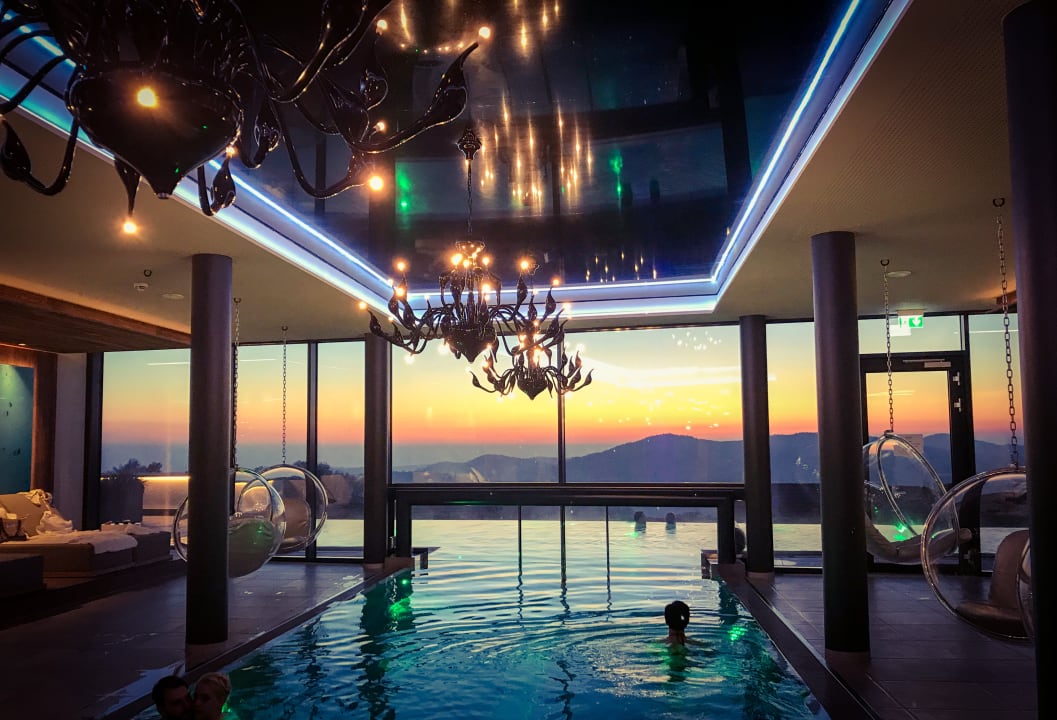 "Pool" Hüttenhof - Wellnesshotel & Luxus-Bergchalets (Grainet ...