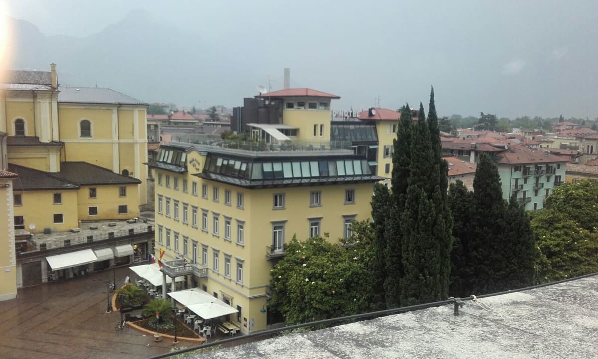 "Außenansicht" Grand Hotel Riva (Riva del Garda) • HolidayCheck ...