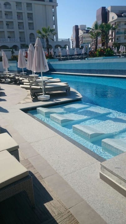 "Liegen im Pool" Side Sunport Hotel & Spa (Evrenseki) • HolidayCheck ...
