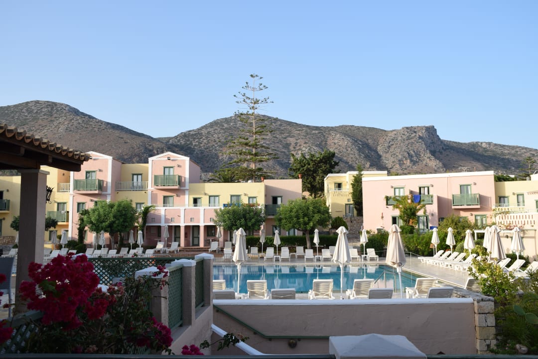 "Innenpool von der Bar aus" Silva Beach Hotel (Chersónisos ...