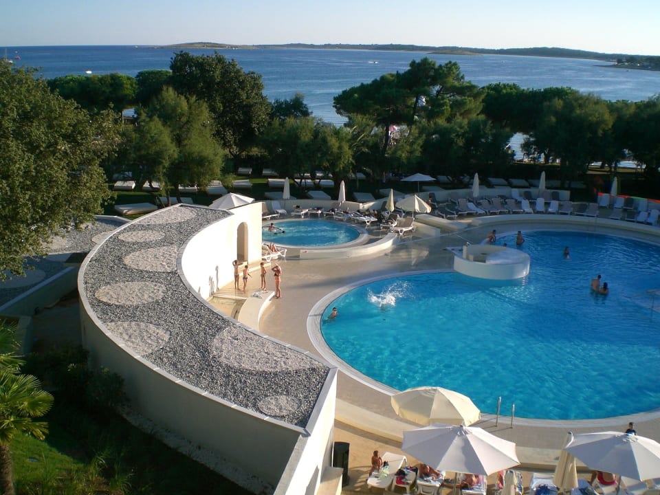 "Blick zum Pool" Park Plaza Belvedere Medulin (Medulin) • HolidayCheck ...
