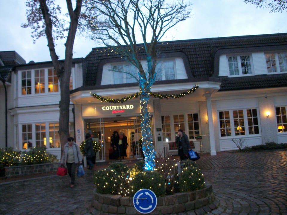 Schöner Eingang Hotel Courtyard By Marriott Hamburg Airport Hamburg