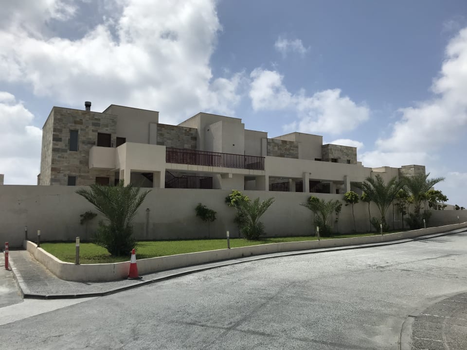 "Außenansicht" Amphora Hotel & Suites (Paphos) • HolidayCheck ...