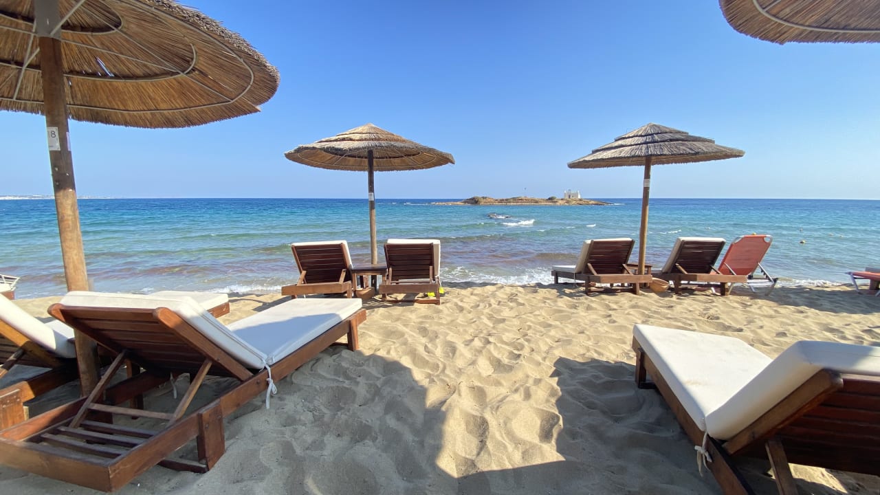 "Strandabschnitt mit reser..." High Beach White - Adults Only (Malia ...