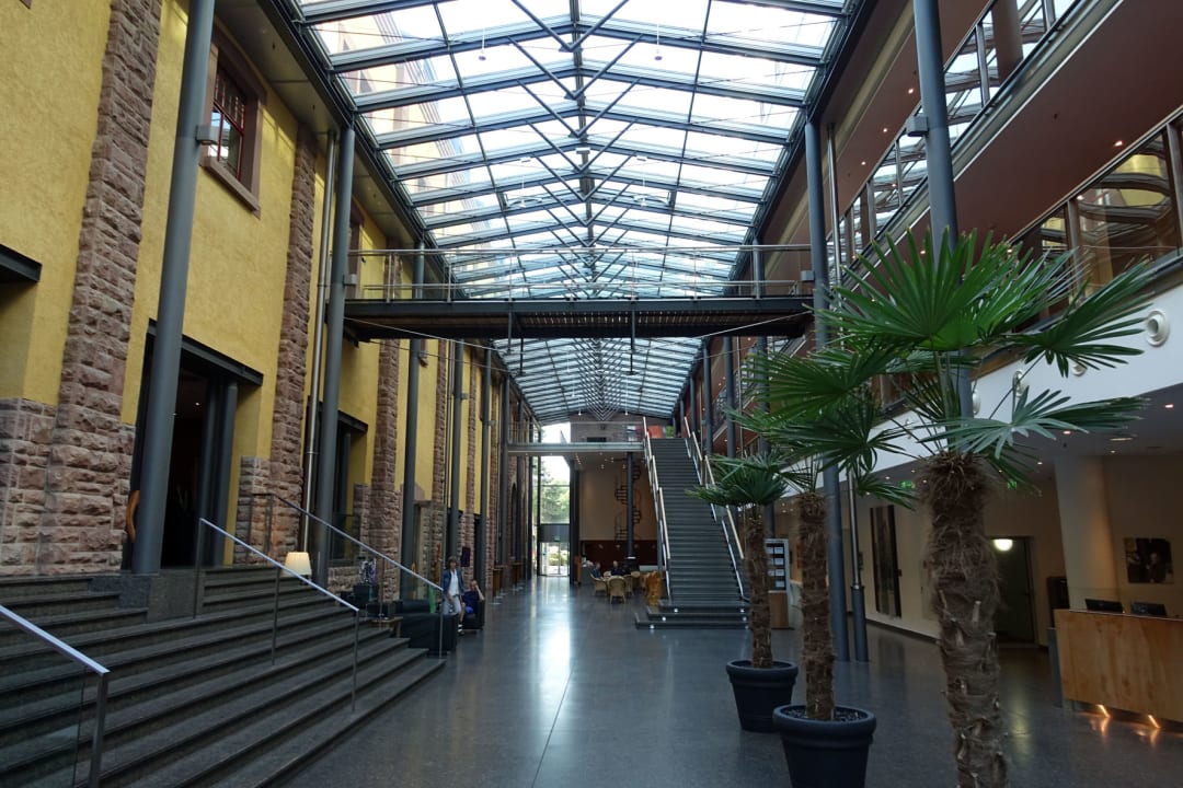 "Empfang in umgebauter Bra..." Hotel NH Collection Heidelberg ...