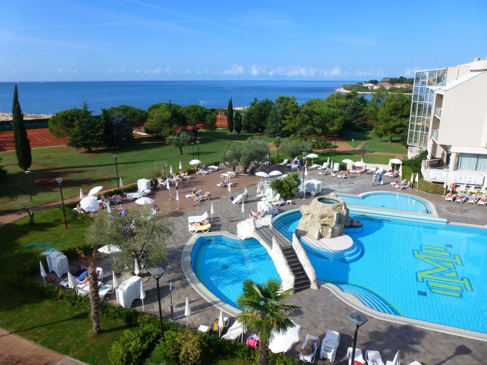 "Ausblick vom Balkon" Aminess Maestral Hotel (Novigrad) • HolidayCheck ...