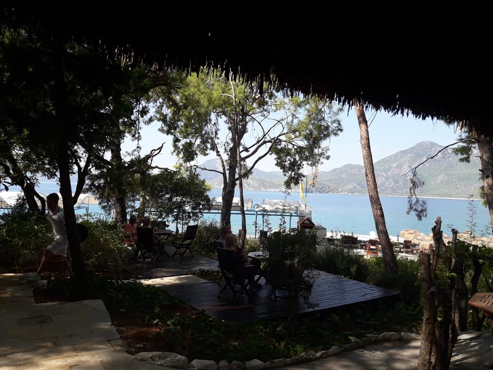 "Beach-Bar mitten im Wald ..." Liberty Lykia Adults Only (Uzunyurt ...