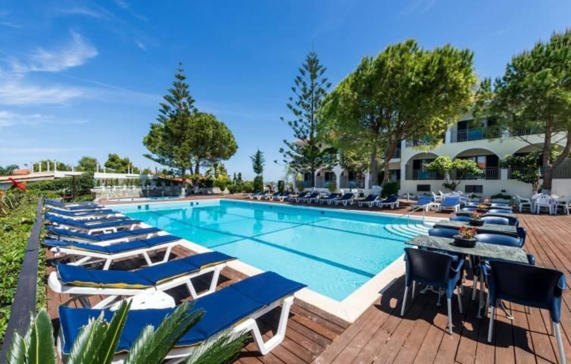 "Pool area" Hotel Contessa (Argassi) • HolidayCheck (Zakynthos ...