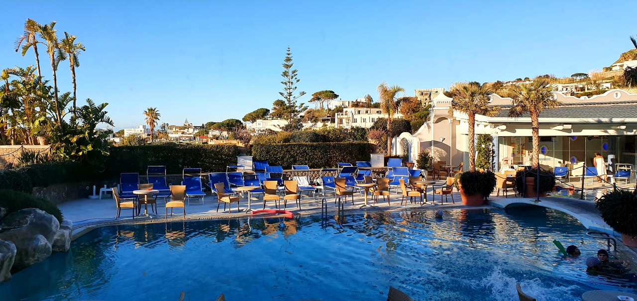 "Pool" Sorriso Thermae Resort & SPA (Panza [Ischia]) • HolidayCheck ...