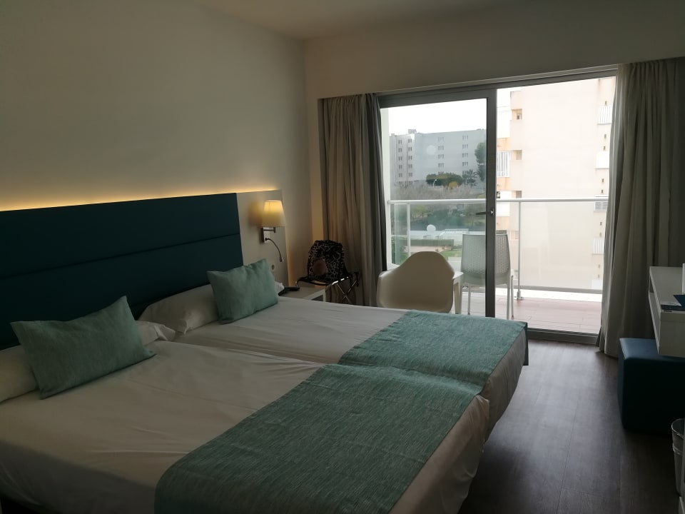 "Zimmer 303" Alua Leo (Can Pastilla) • HolidayCheck (Mallorca | Spanien)