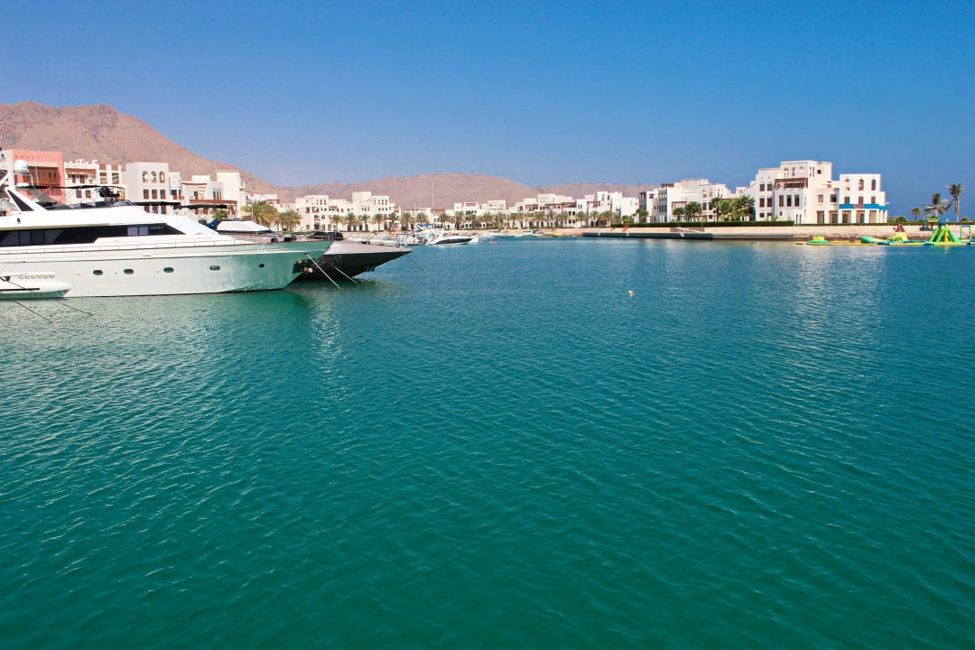 "Hafen" Sifawy Boutique Hotel (As Sifah) • HolidayCheck (Maskat | Oman)