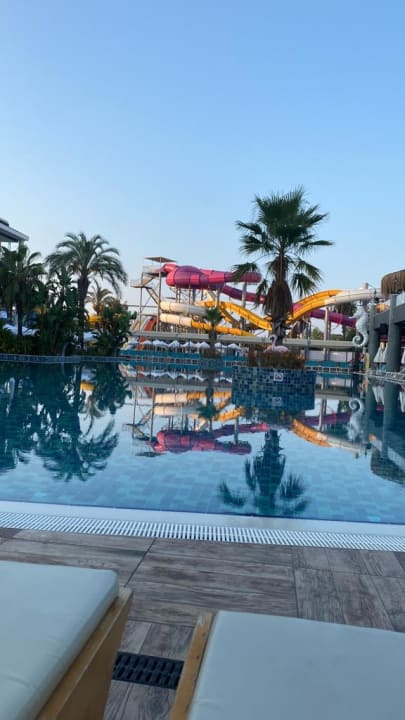 "Morgens am Pool " Dream World Palace Hotel (Colakli) • HolidayCheck ...