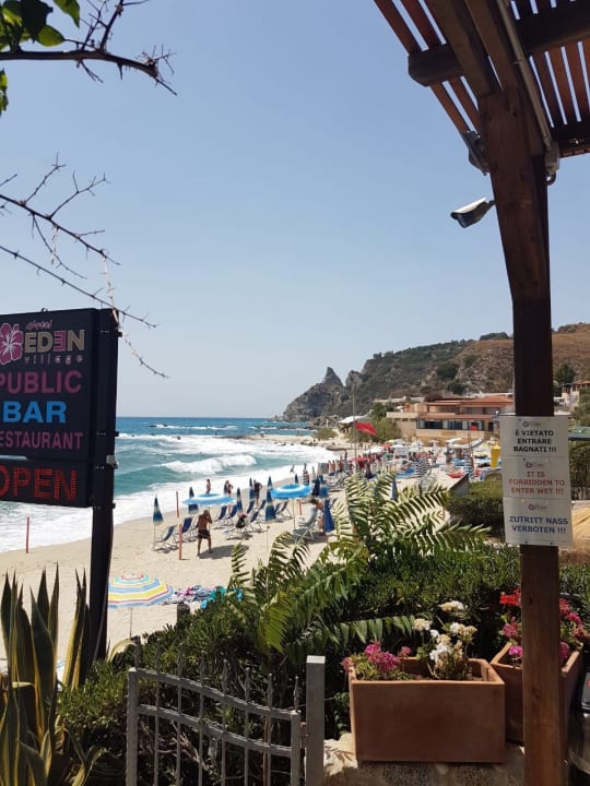 "Blick von der Strandbar" Baia del Capo (Ricadi) • HolidayCheck ...