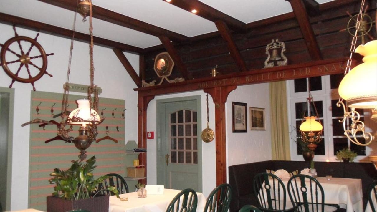 "Im Restaurant am Ankunfts..." Lundenbergsand Hotel & Spa (Simonsberg ...