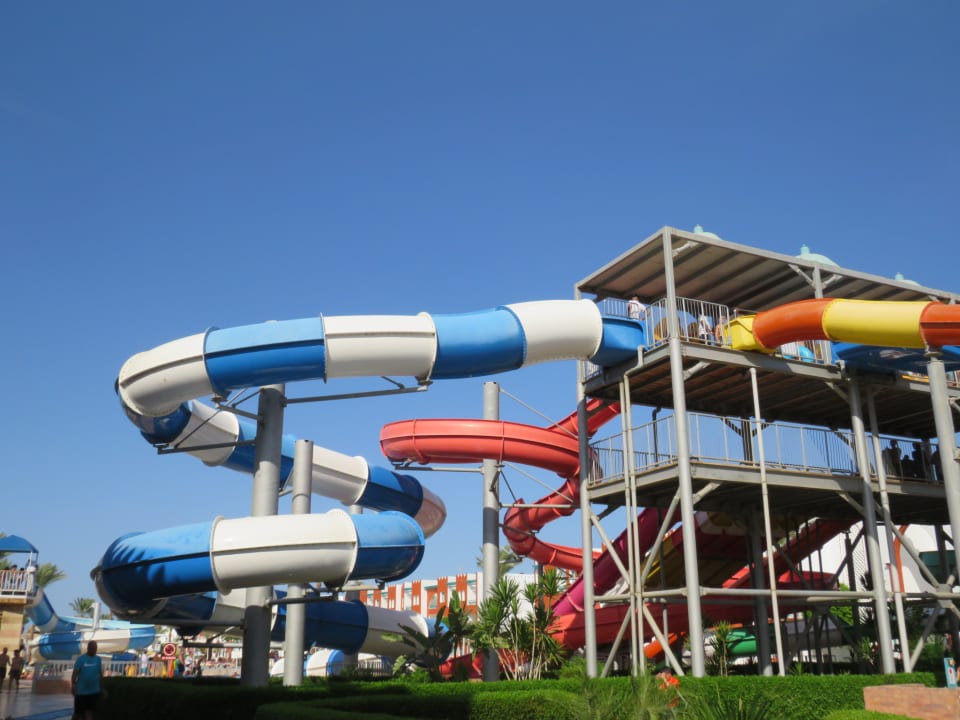 "Tolle Rutschen,Mindestgrö..." SUNRISE Garden Beach Resort (Hurghada ...
