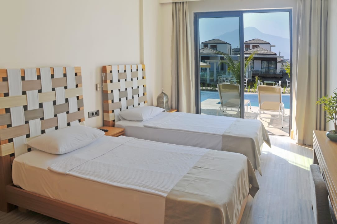 "Direct pool acces rooms" Jiva Beach Resort (Fethiye) • HolidayCheck ...