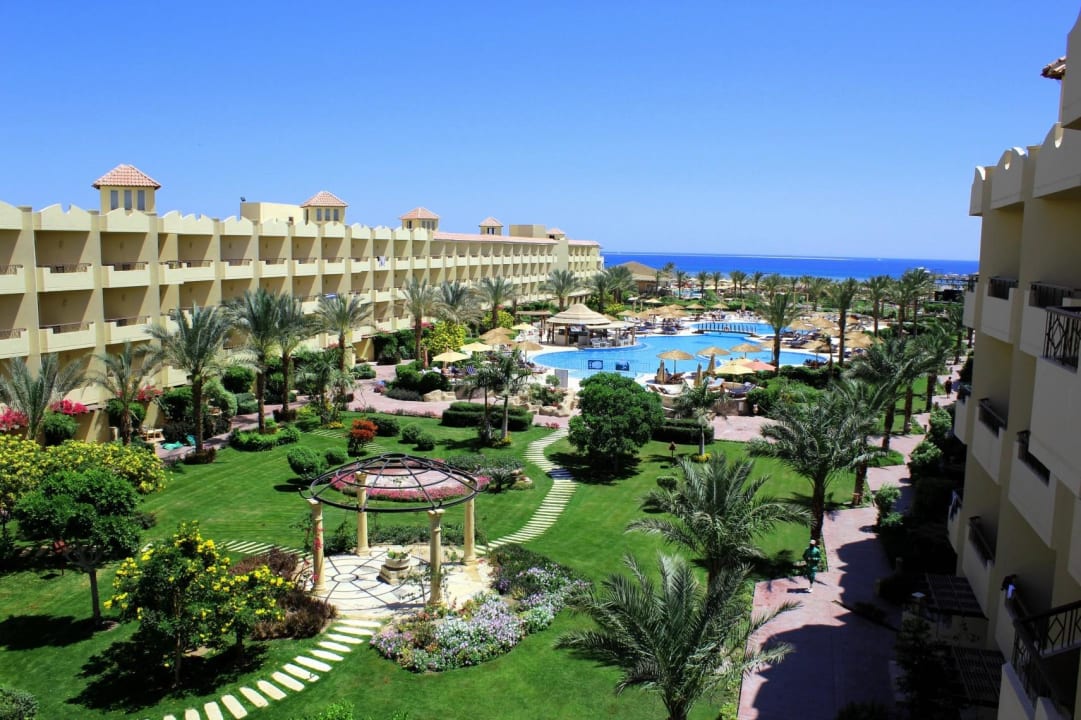 "Amwaj Blue Beach Resort &..." Amwaj Beach Club Abu Soma Resort (Soma ...