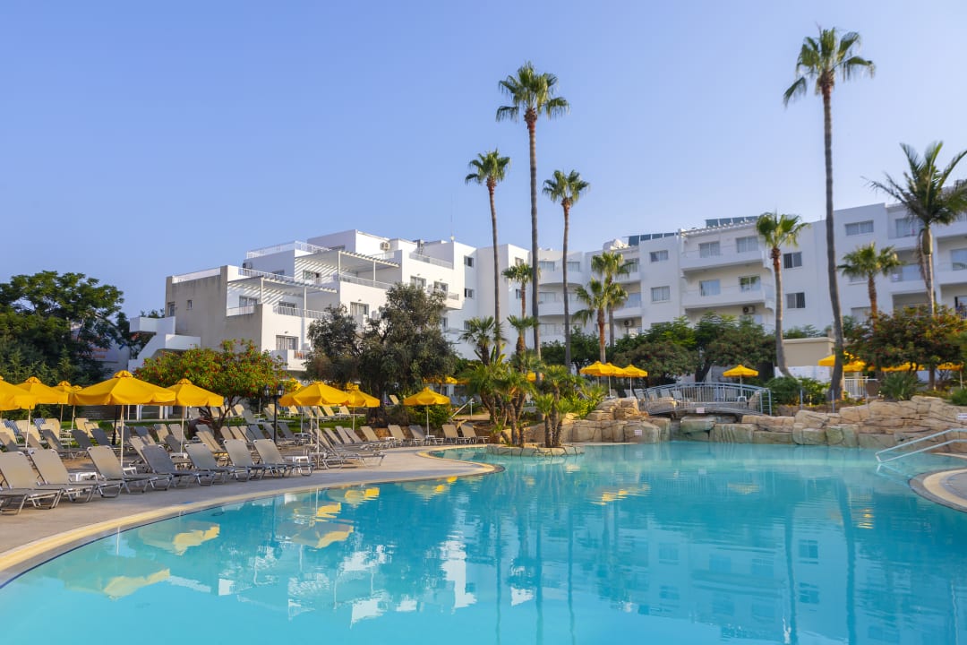 pool-mayfair-hotel-paphos-holidaycheck-s-dzypern-zypern