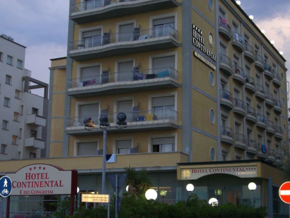 "Hotel Continental" Hotel Continental (Rimini) • HolidayCheck (Emilia ...