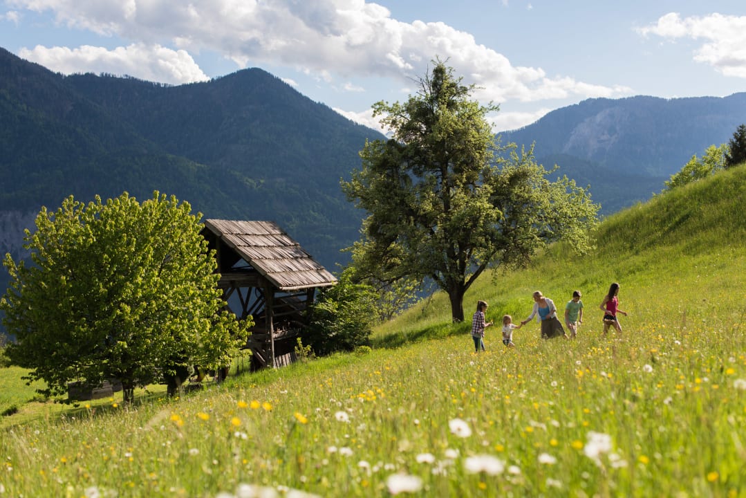 "Ausblick" Naturhotel Landhof Irschen (Irschen) • HolidayCheck (Kärnten ...