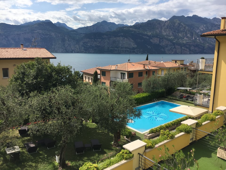 "Dies ist der Blick von un..." Wellness Hotel Casa Barca (Malcesine ...