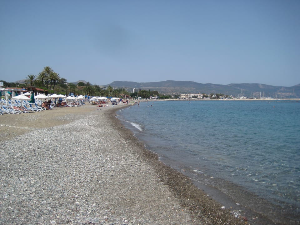 "Strand mit Blick Richtung..." Akamanthea Holiday Village Latchi (Polis ...