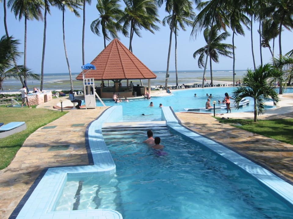 "Sun n Sand Beach Resort /..." Hotel Sun'n Sand Beach Resort (Kilifi ...