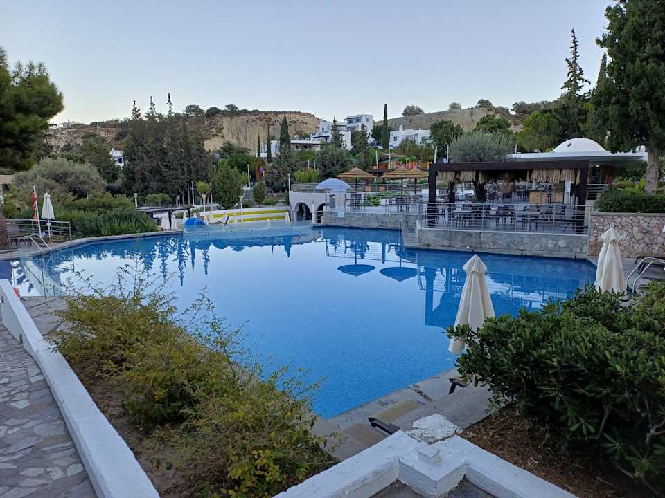 "Pool" alltoura Club Hotel Porto Angeli Beach Resort (Stegna ...