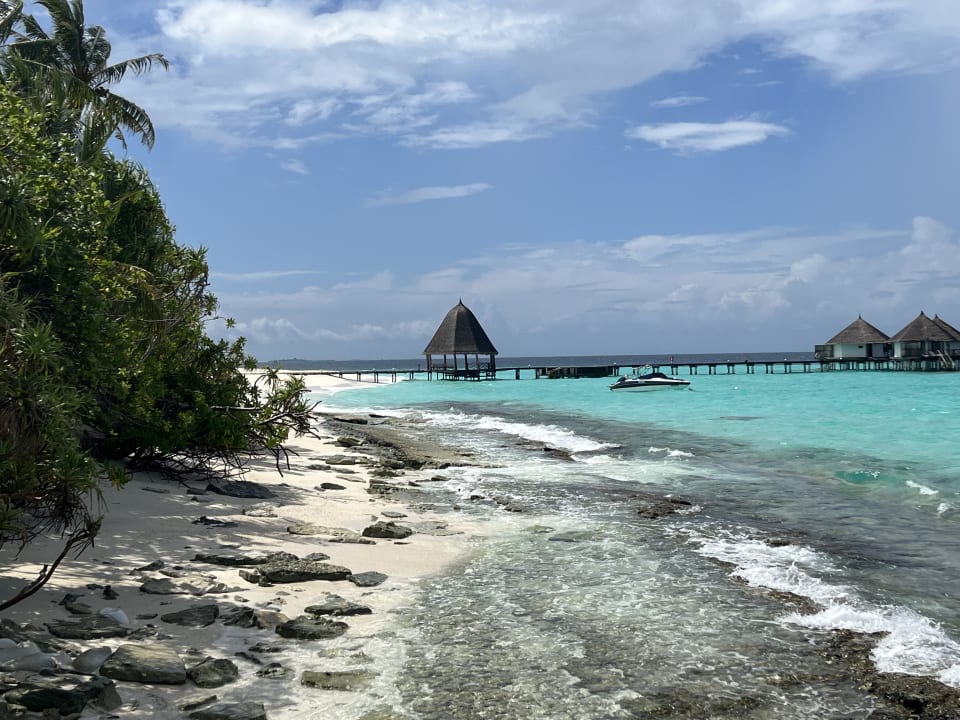 "Außenansicht" Angaga Island Resort (Vilamendhoo) • HolidayCheck (Alif ...