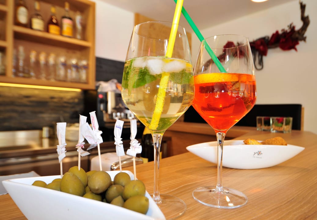 "Aperitif/Bar" Hotel Mehrhauser (Nalles / Nals) • HolidayCheck ...