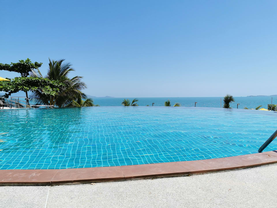 "traumhafter Pool mit Blic..." Samui Buri Beach Resort (Maenam ...