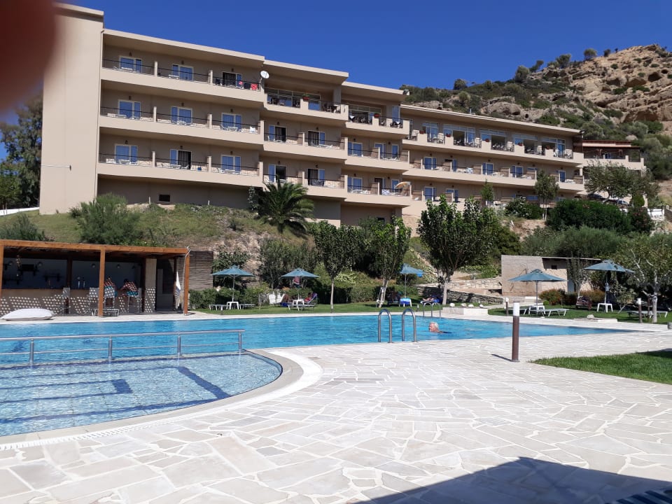 "Pool" The Maxine Hotel (Agia Galini) • HolidayCheck (Kreta | Griechenland)