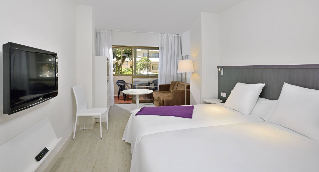 "Junior Suite Ground Floor" Hotel Ocean House Costa del Sol, Affiliated ...