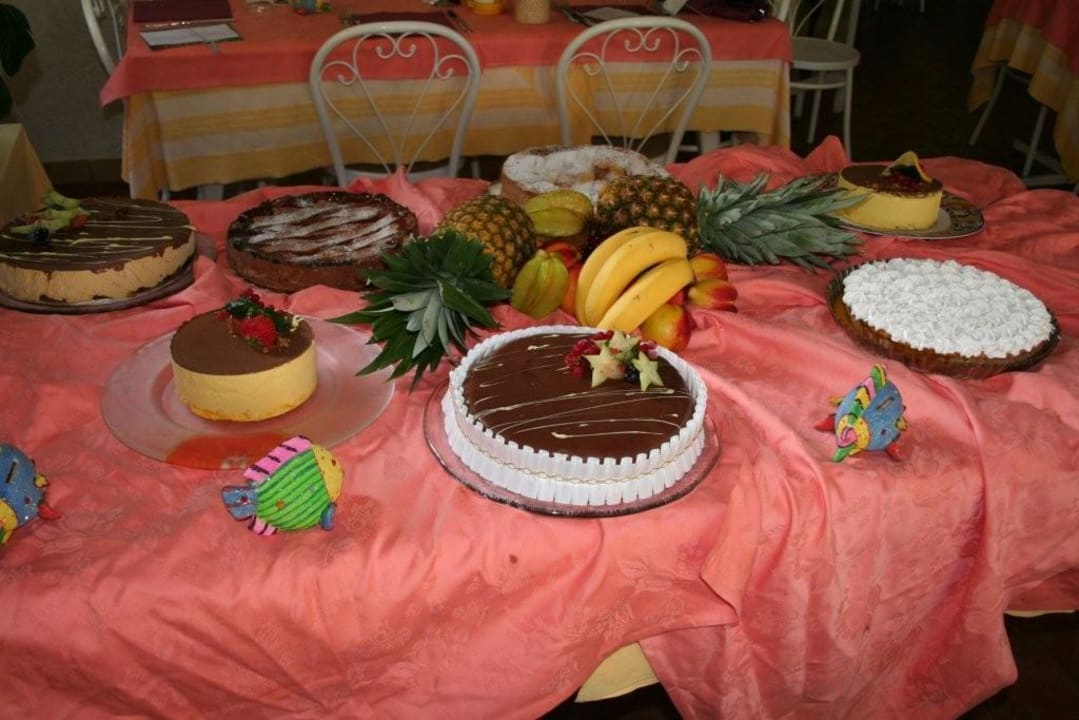 "Hotel Marconi buffet" Hotel Marconi (Cattolica) • HolidayCheck (Emilia ...