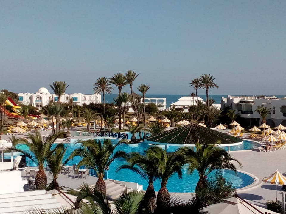 "Ausblick von unserem Zimm..." Hotel Djerba Holiday Beach (Midoun ...