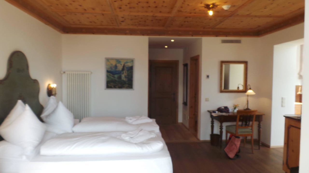 "Bett" Hotel Castel Fragsburg (Merano / Meran) • HolidayCheck (Südtirol ...