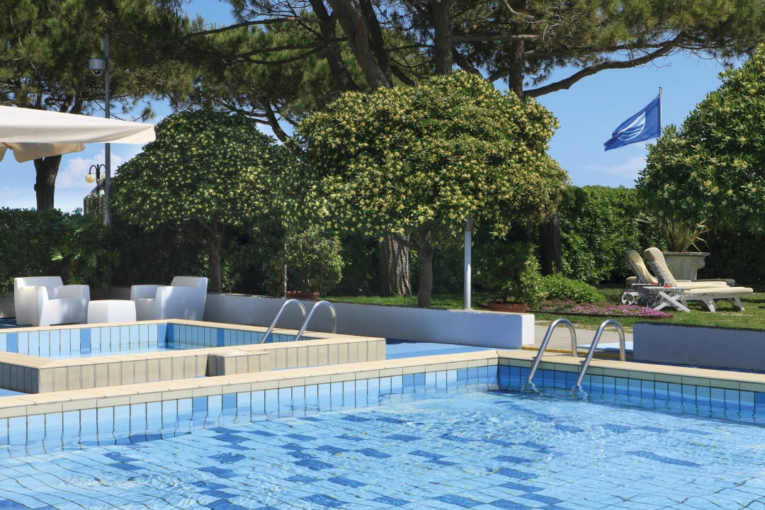 "Pool" Hotel Croce di Malta (Jesolo) • HolidayCheck (Venetien | Italien)