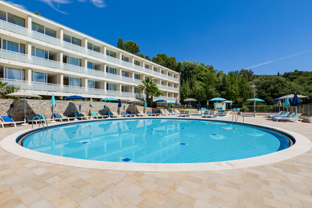 "Pool" Sunny Rabac by Valamar (Rabac) • HolidayCheck (Istrien | Kroatien)