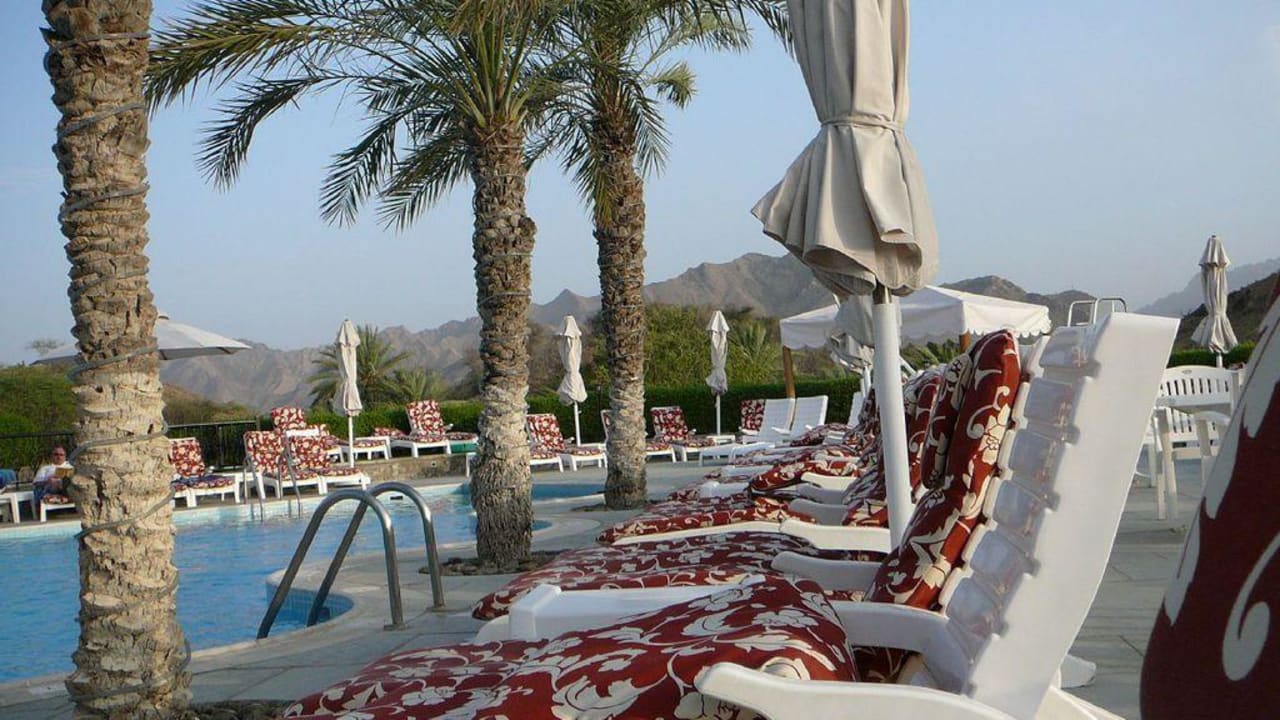 "Poolanlage" JA Hatta Fort Hotel (Hatta) • HolidayCheck (Dubai ...