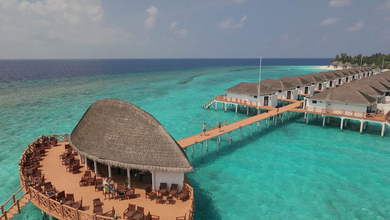 "Außenansicht" Angaga Island Resort (Vilamendhoo) • HolidayCheck (Alif ...